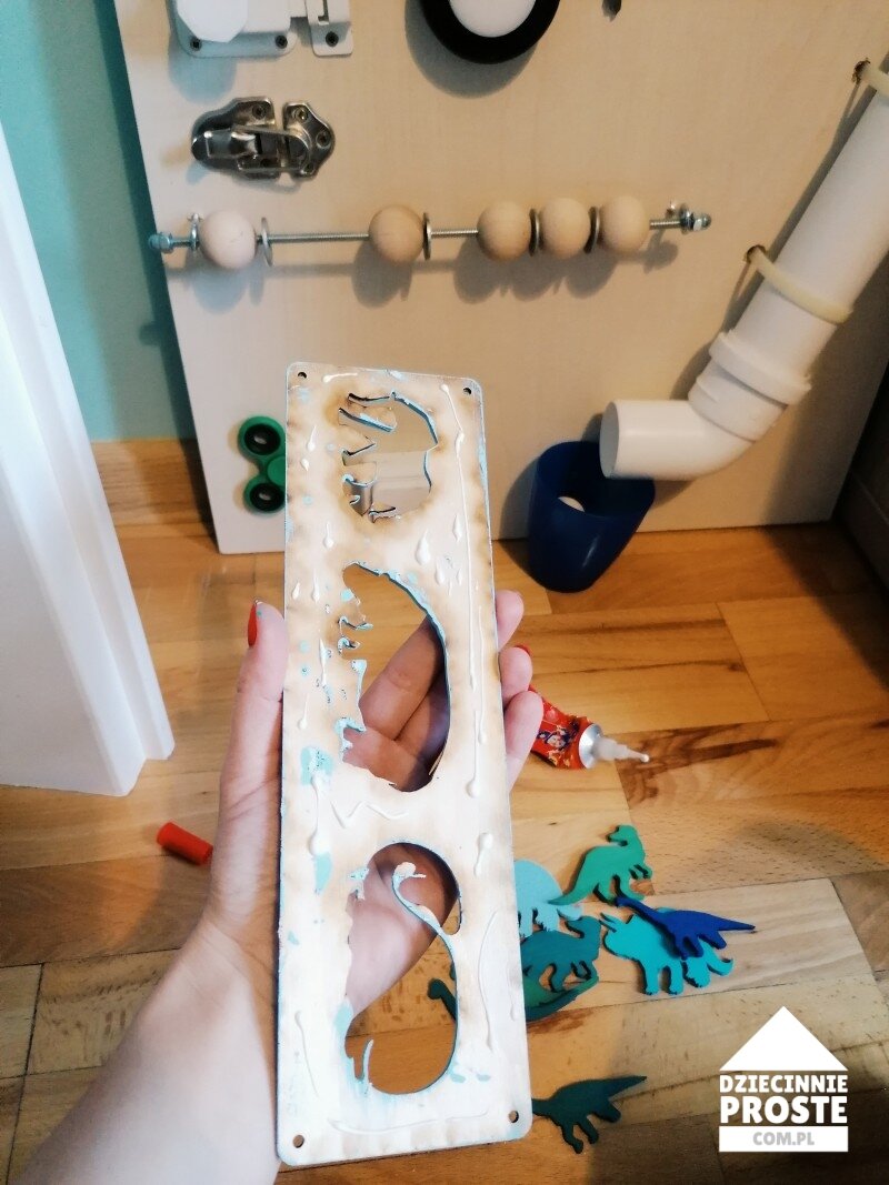 DIY tablica manipulacyjna. Wersja 2. - Dziecinnie Proste - Blog